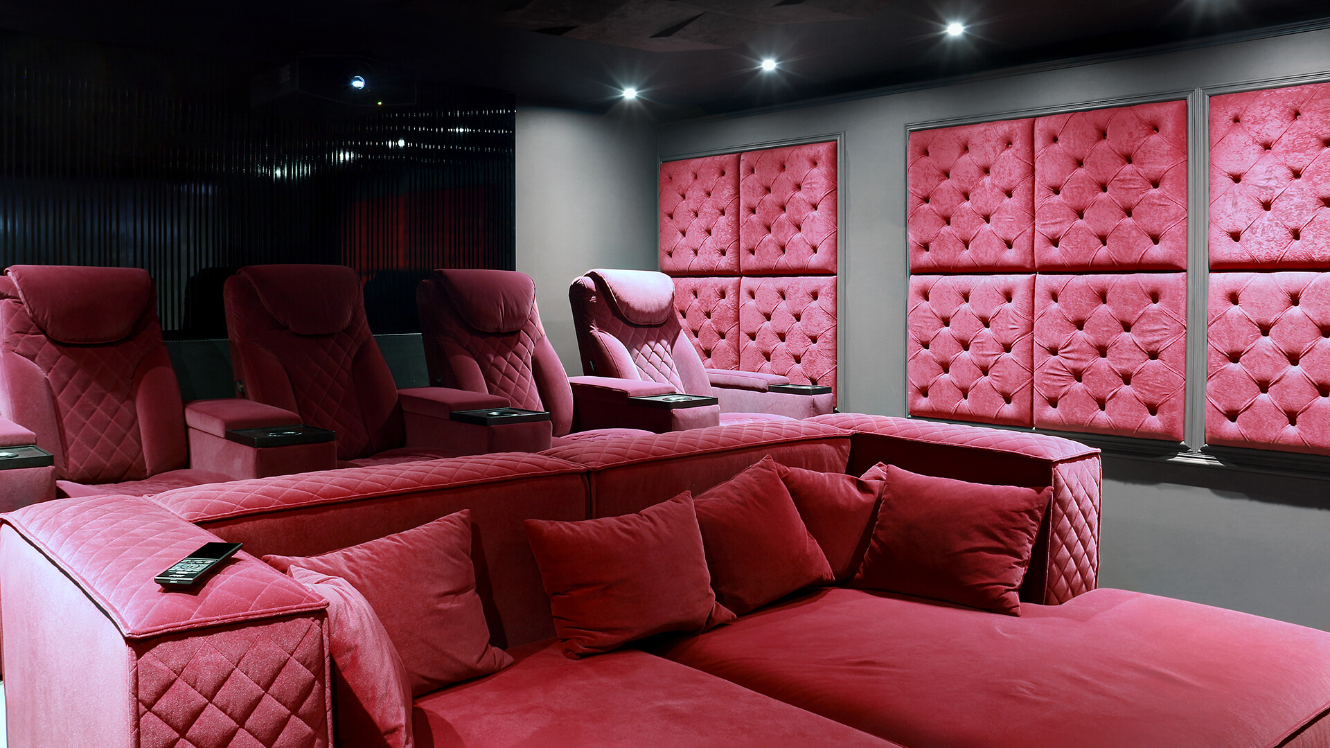 Kino Domowe Anthem – Bydgoszcz | HD Cinema